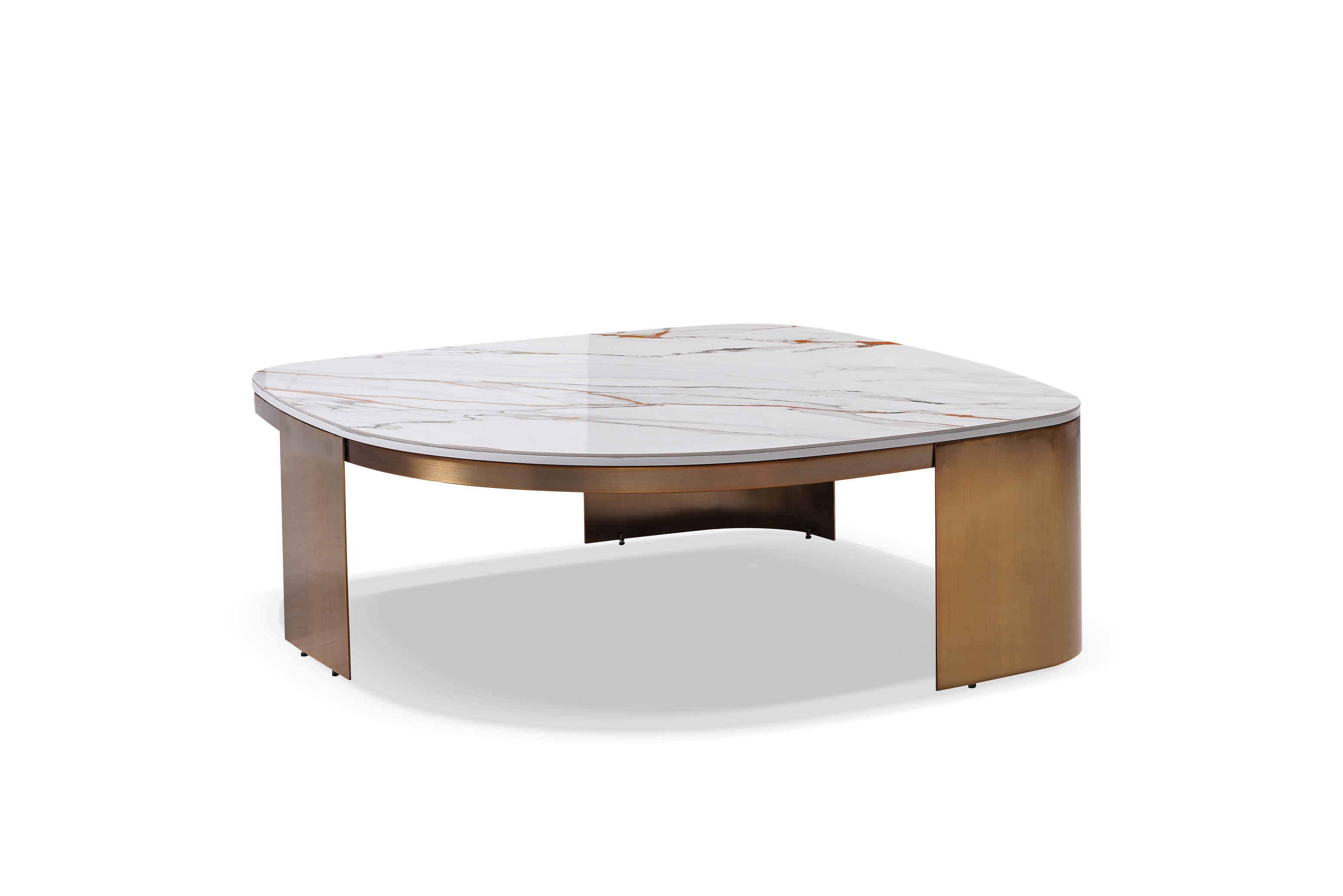 10 06862 MAL 01 C1 — Postimages