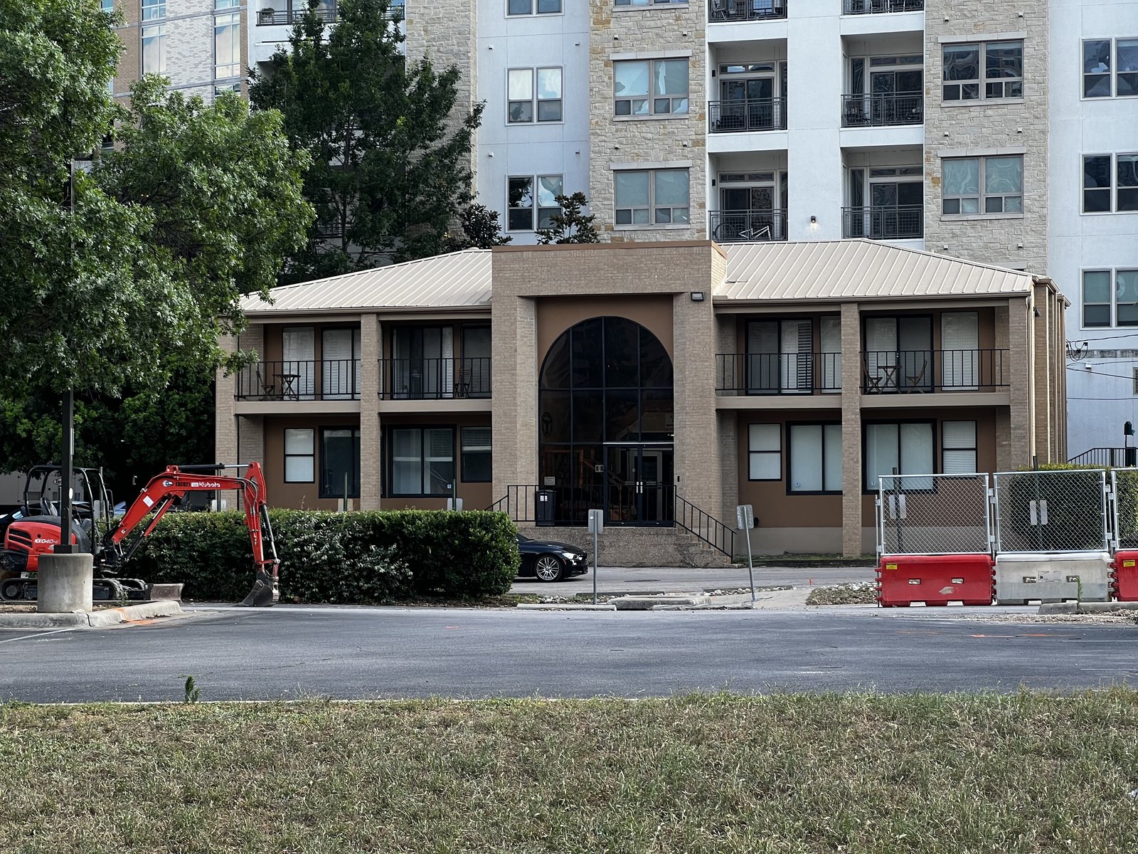 Austin | One Lady Bird Lake | 226 Feet | 17 Floors | U/C - Page 5 ...