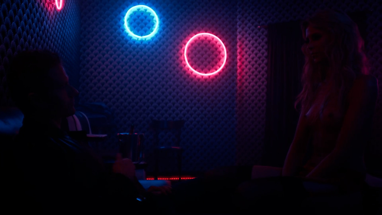 Riley Voelkel strip Hightown S01 00 01 04 18 Still003 — Postimages