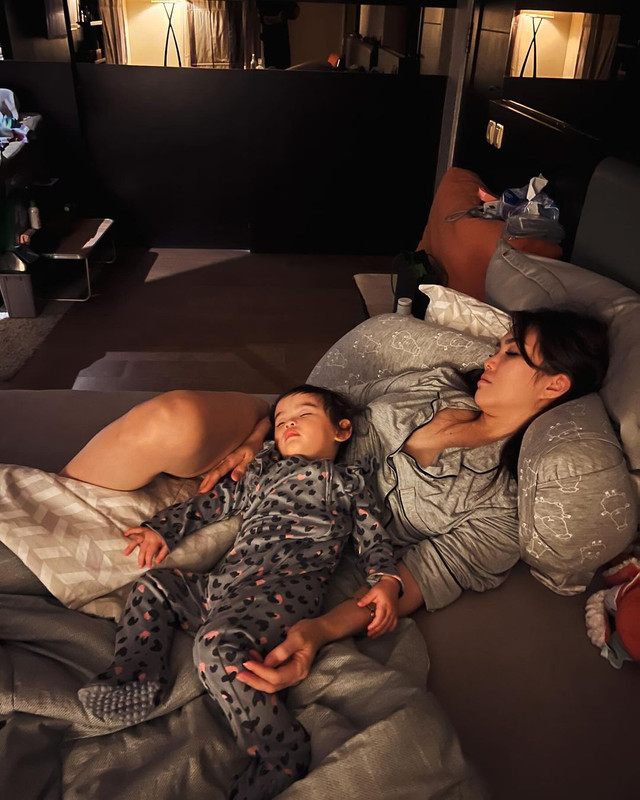 5 Potret Cindy Maria Istri Marcello Tahitoe yang Jarang Disorot ...