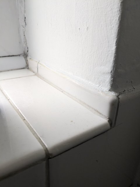 Bullnose tiles - edge finishing | Screwfix Community Forum