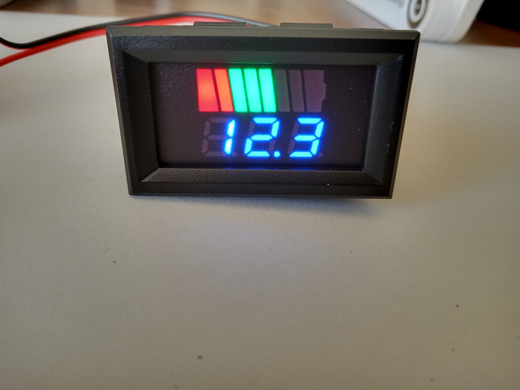 VOLTMETRU AUTO 2 — Postimages