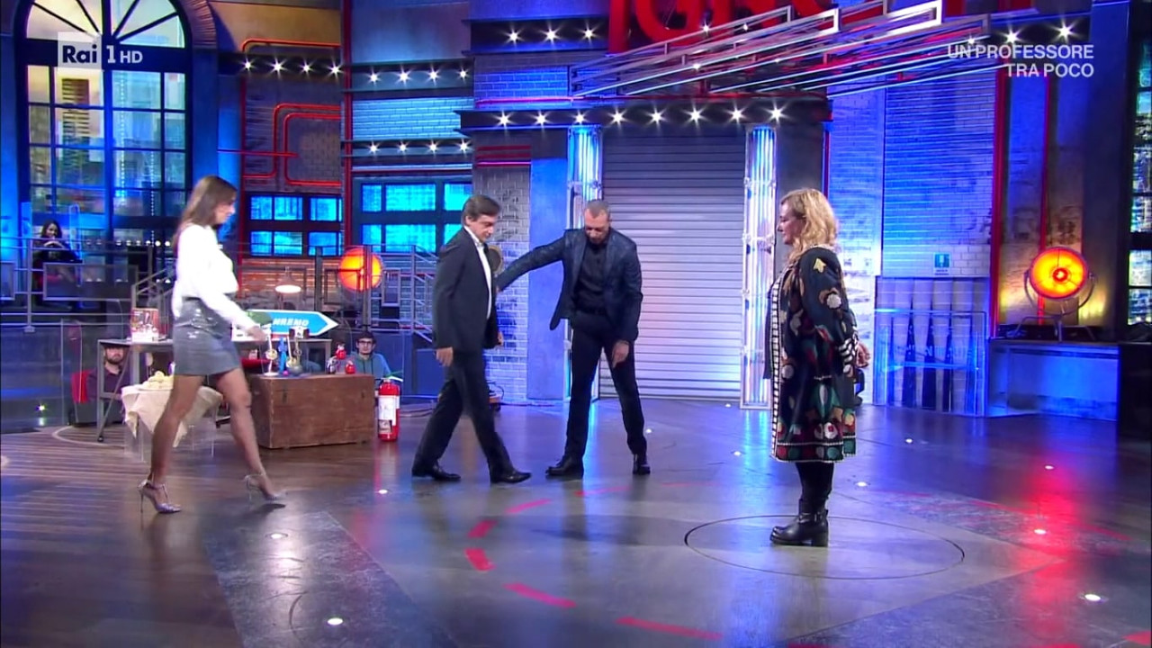 ME5 G1 VO o ( Medium) — Postimages