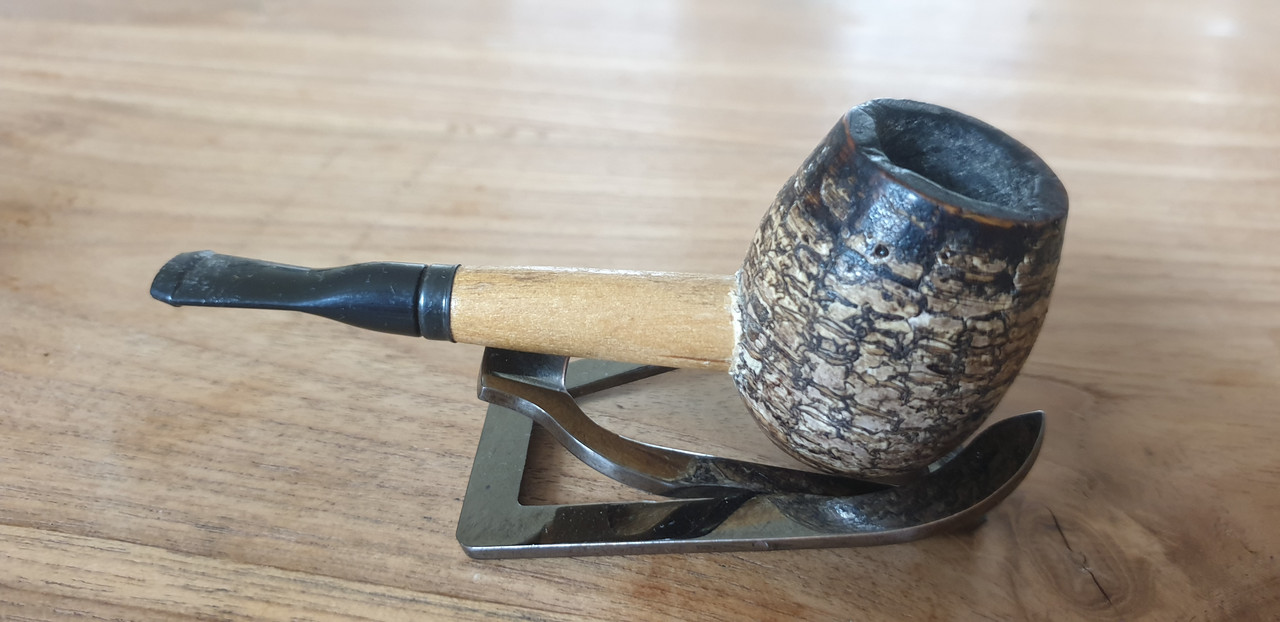 Missouri Meerschaum Miss Devil Cutty 2 — Postimages
