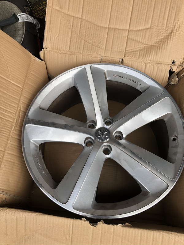 2009 SRT8 Alcoa rims | Dodge Challenger Forum