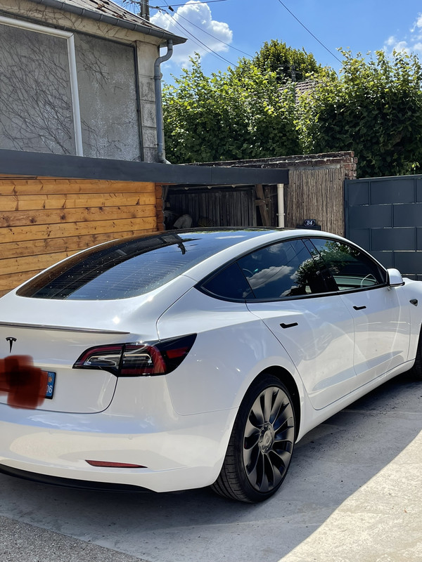 E05 AE743 2 E02 4347 B426 40 E44 C81998 B — Postimages