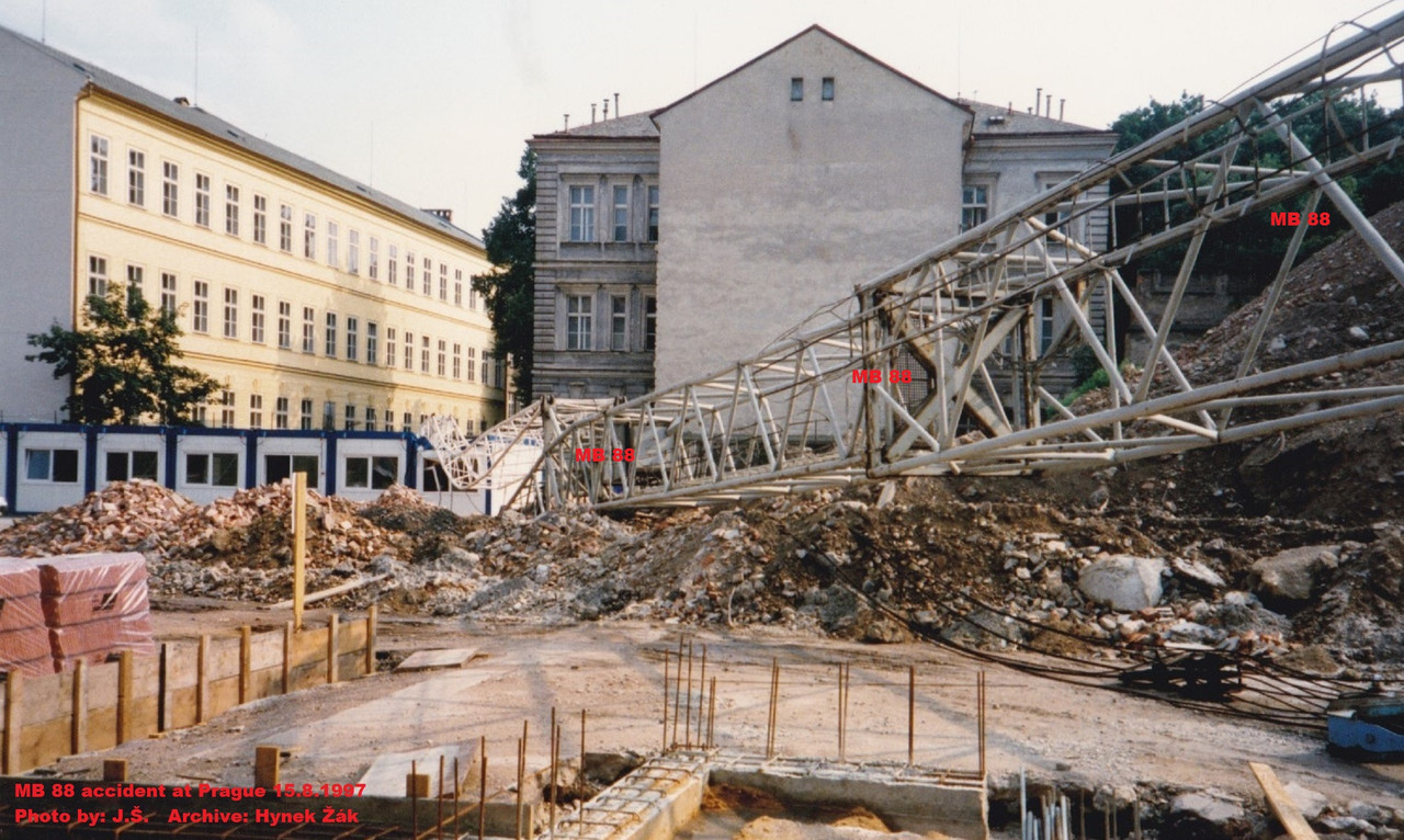 IMG scan accident MB 88 1997 1b — Postimages