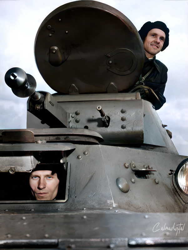 Two Red Army tankers HD — Postimages