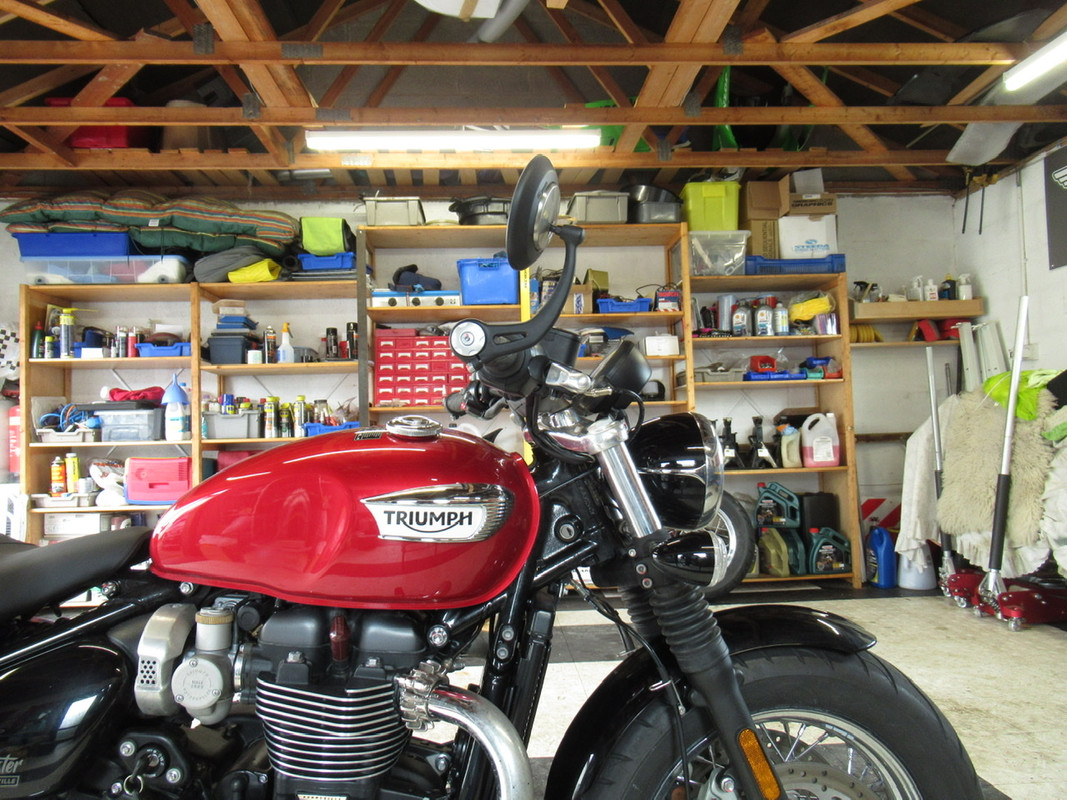 Putting straight Bobber style bars on the Speedmaster with the forward ...