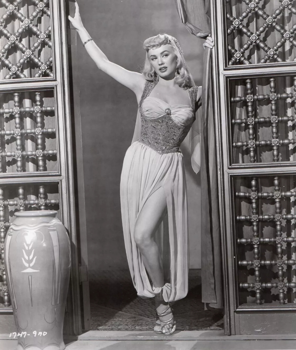 Mamie Van Doren Feet 8223615 — Postimages