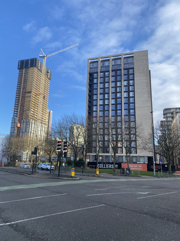 Bankside | Bankside Blvd | Colliers Yard | 129m | 43 fl | U/C | Page 27 ...