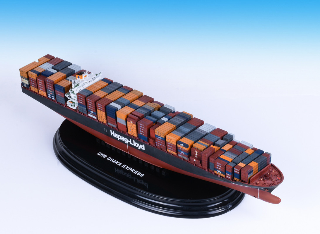 Revell 1/700th, CMS Osaka Express, large container ship. - Ready for ...