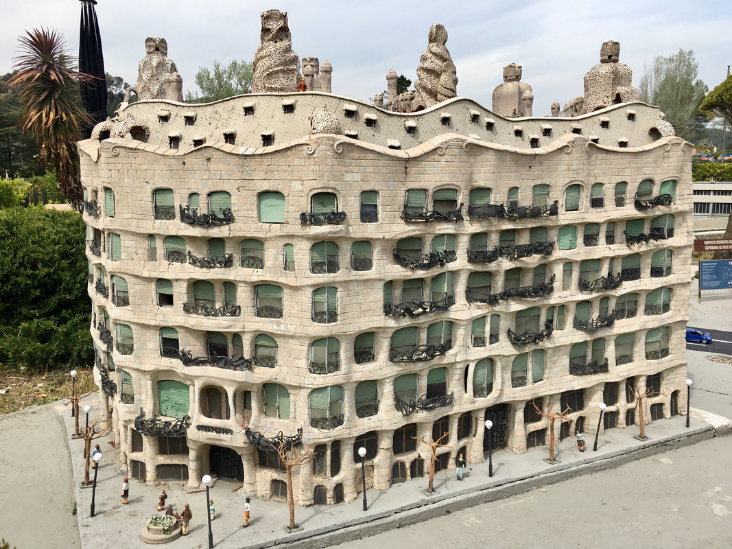 7 EB5 B237 9 FD0 4 F3 F 8845 DEAAE7725 A4 A — Postimages