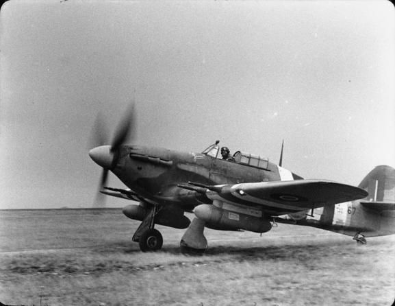 1:72 Hawker Hurricane Mk.IIc, 1697 Air Dispatch Letter Flight, RAF ...