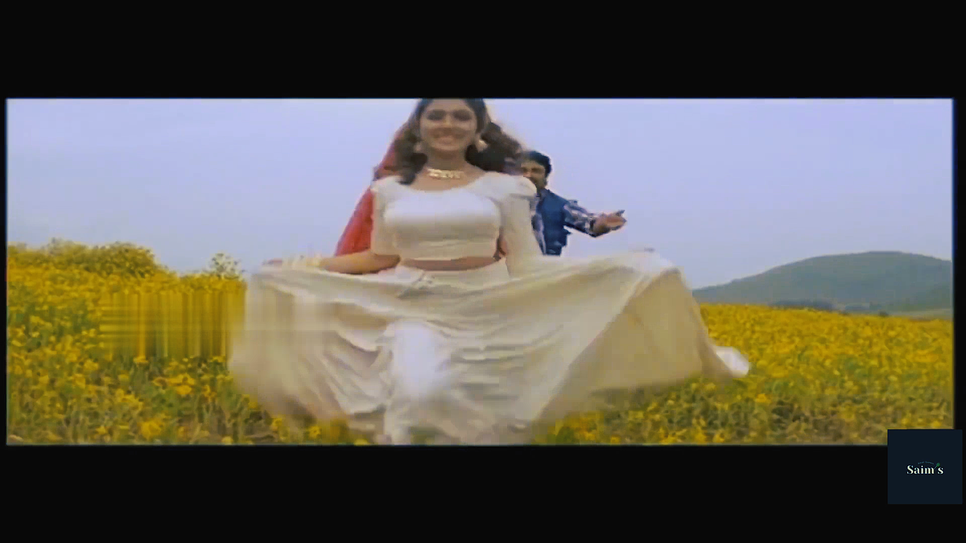Keerthi hot navel saree song 00 01 12 10 Still008 — Postimages