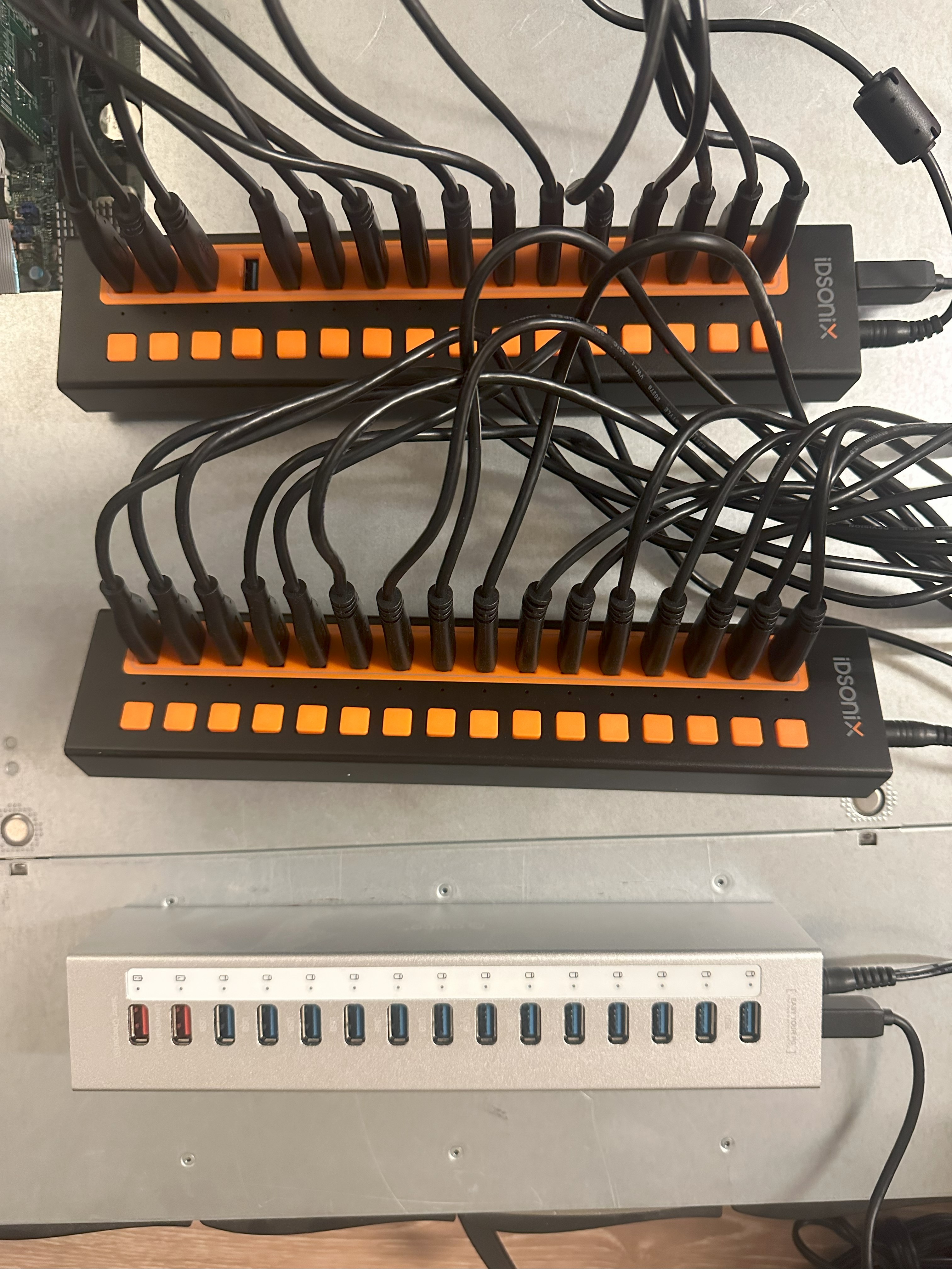 usb hubs — Postimages