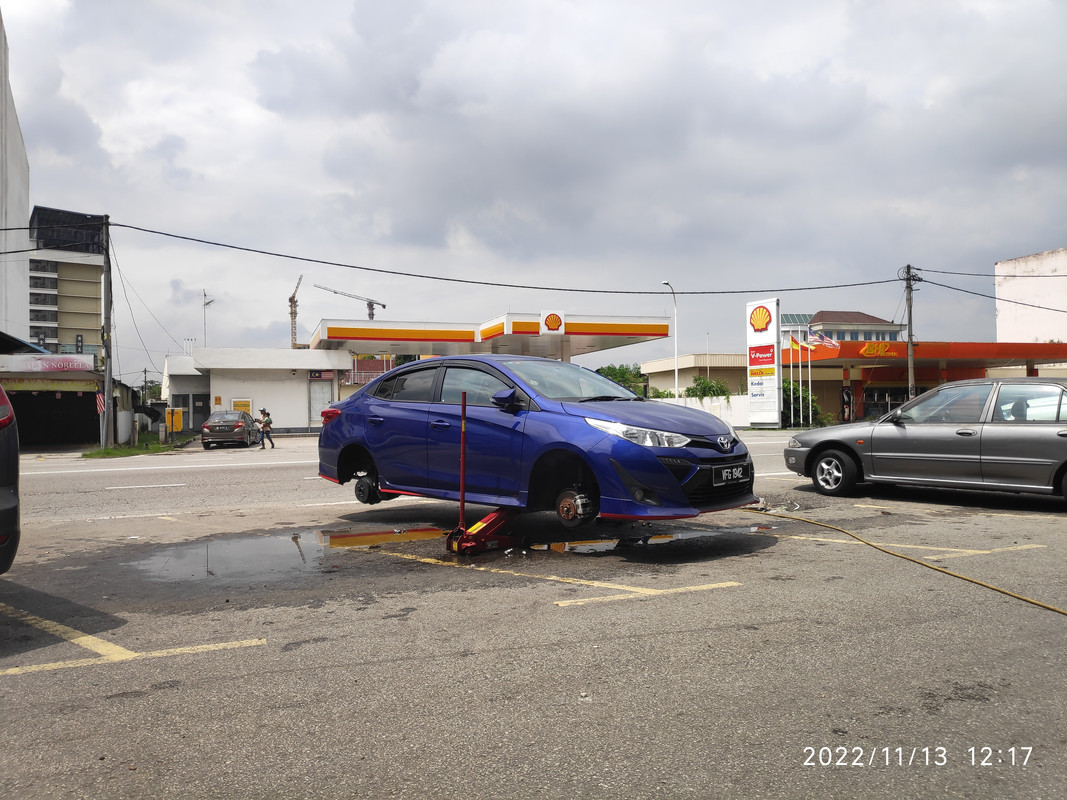 New definition of Wheel balancing. mechanic kum in