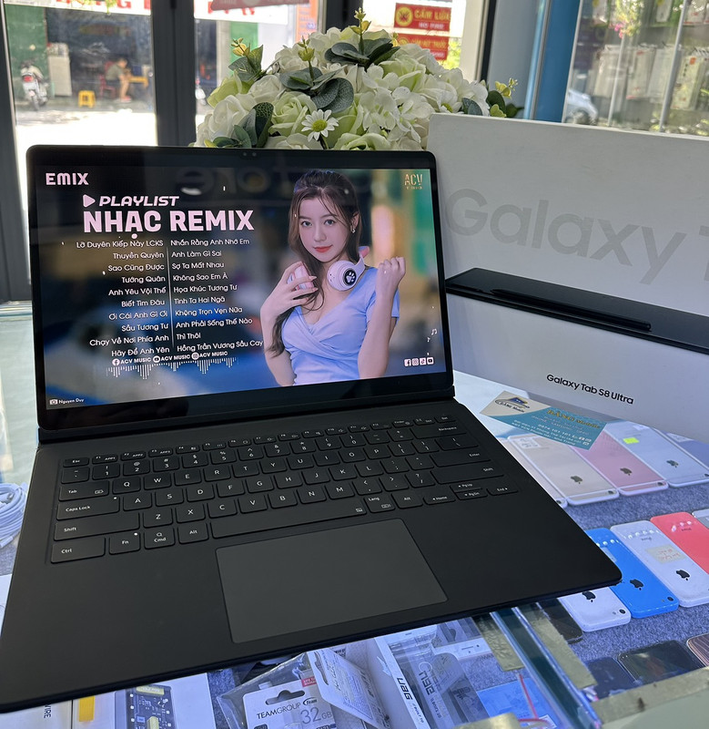 z4535362919702 8709d3e1744af97260358566287c8634 — Postimages