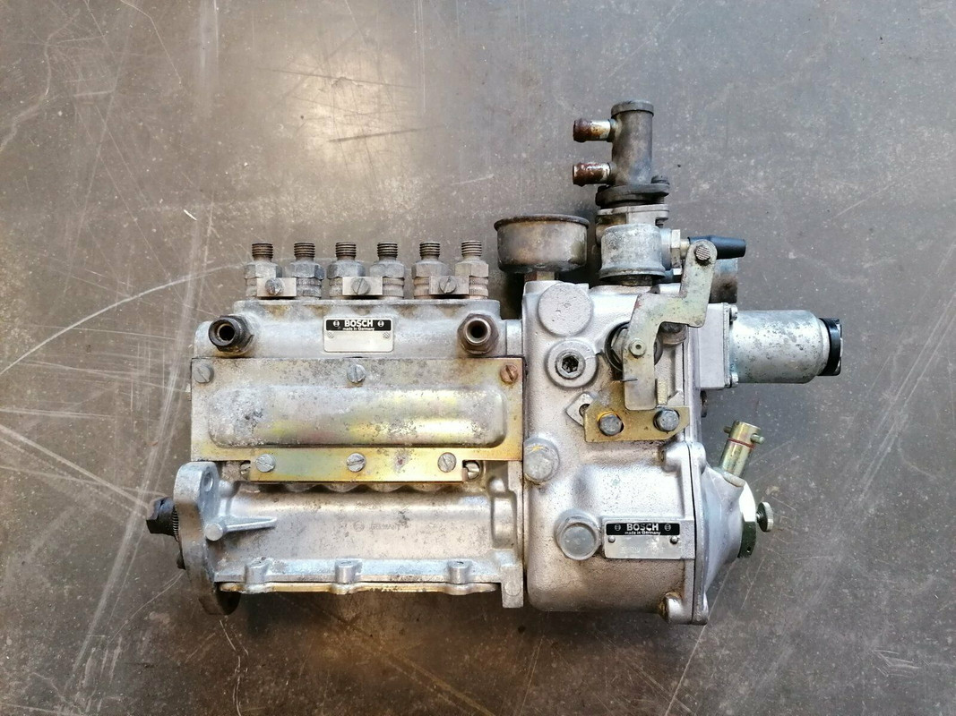 R18 Bosch Injection pump for the W108 and W111 250SE / 250SL | Mercedes ...