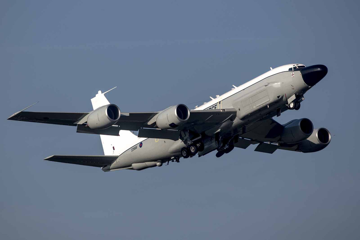 RC 135 RAF (1) — Postimages