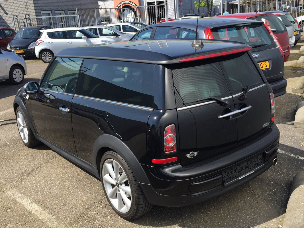 MINI Clubman R55 fully loaded with OEM goodies | MiniTorque.com