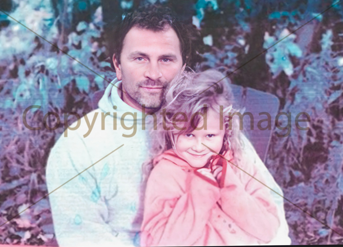girl and father — Postimages