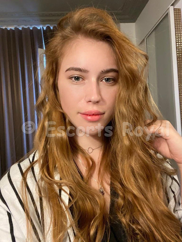 dca18cd9 6938 4d8a 8175 c8786d9e7c65 — Postimages