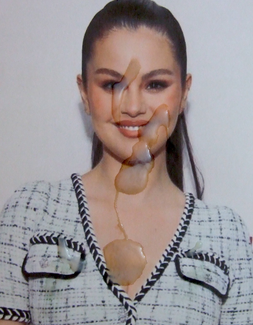 SG3772 — Postimages