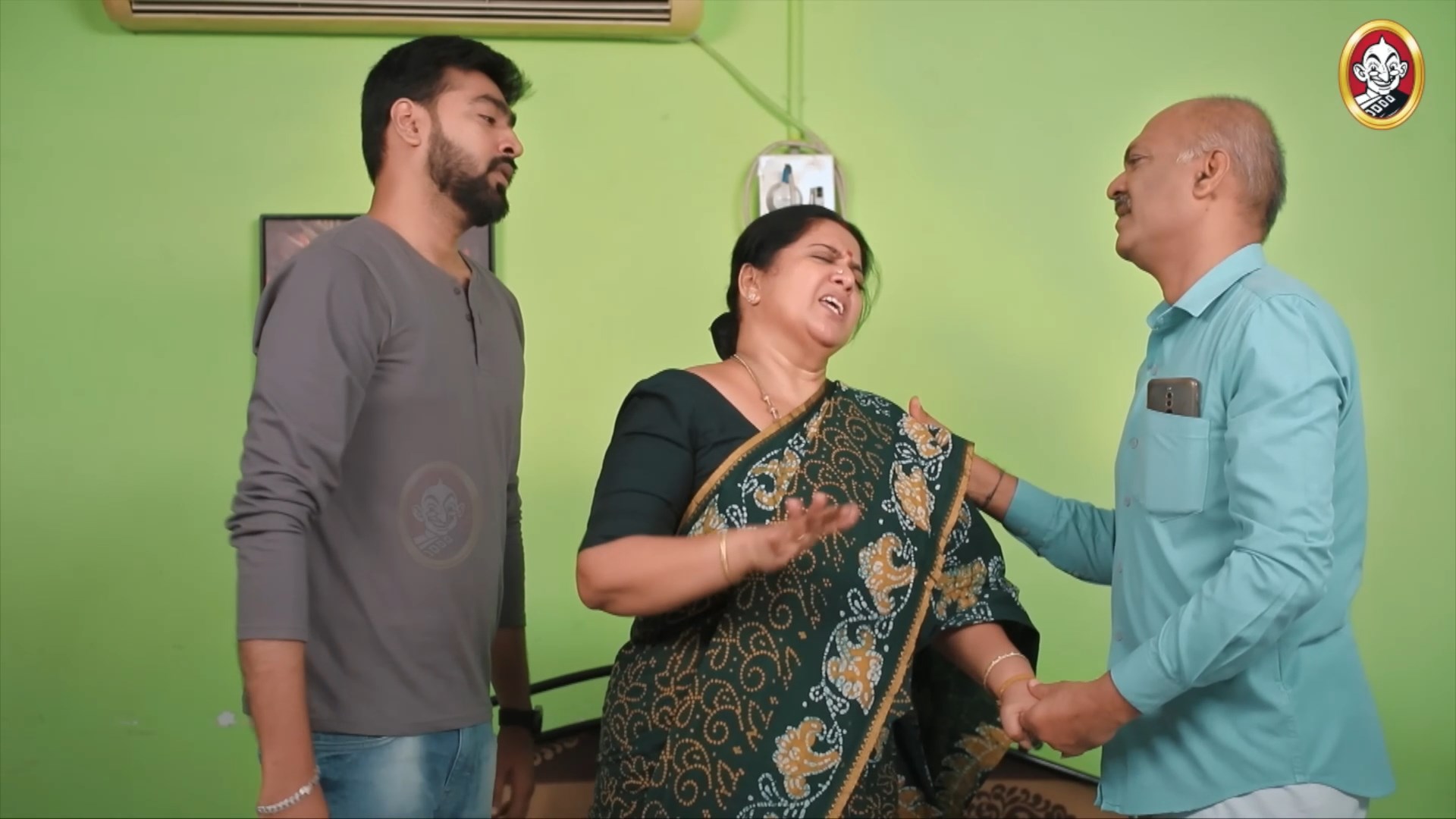 Roopashree Big Navel slips in Saree mp4 snapshot 00 00 491 — Postimages