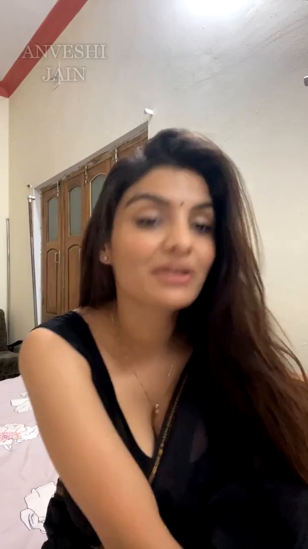 Anveshi Jain Black Saree Live mp4 0025 — Postimages