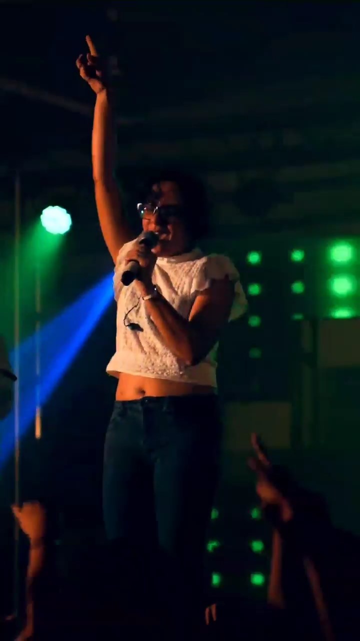 Anju Joseph First time clear Open Navel show while performance mp4 snapshot 00 10 204 — Postimages