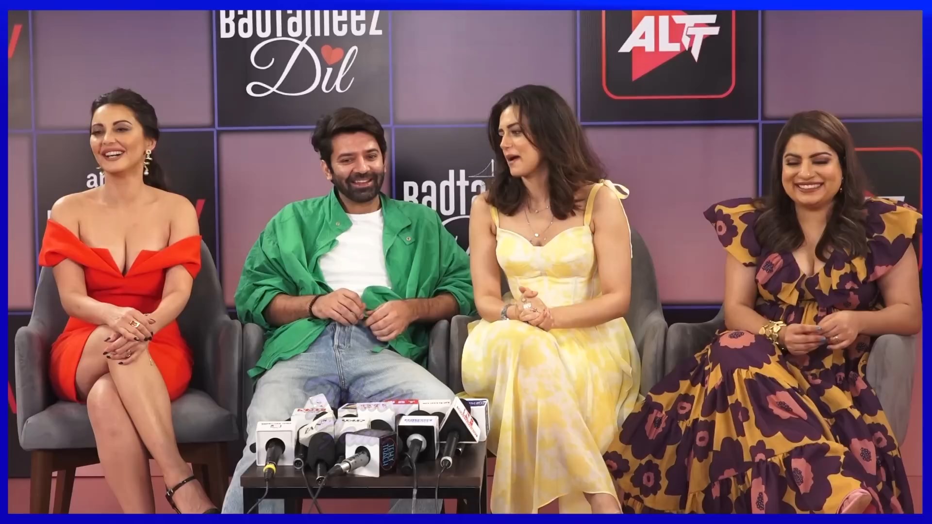 Minissha Lamba SEXY BIG BOOBS AND CLEAVAGE mp4 snapshot 01 04 200 — Postimages