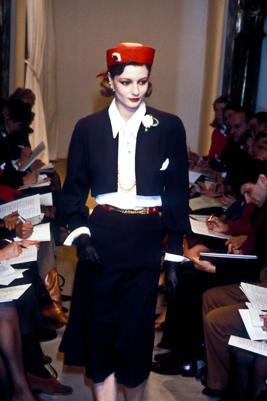 Fashion Classic: CHANEL Haute Couture Fall/Winter 1982 | Lipstick Alley