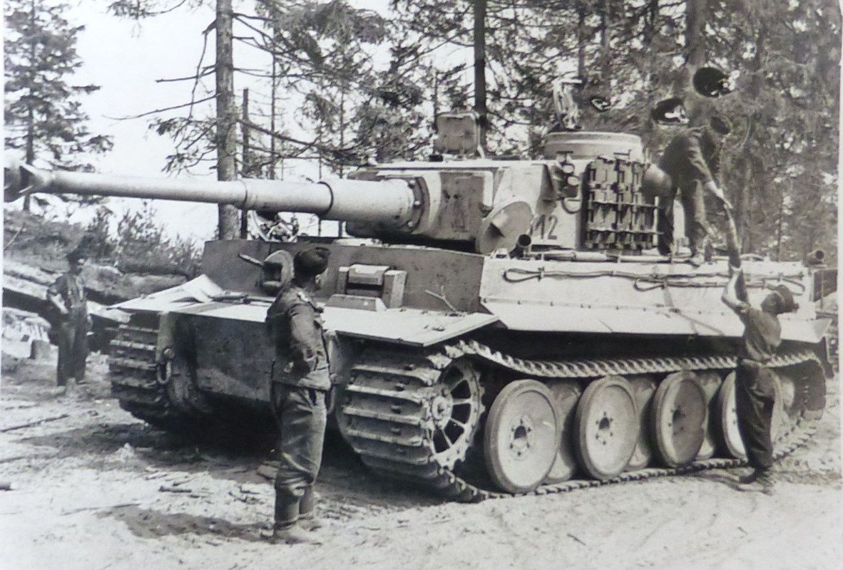 s l1600 (42) — Postimages