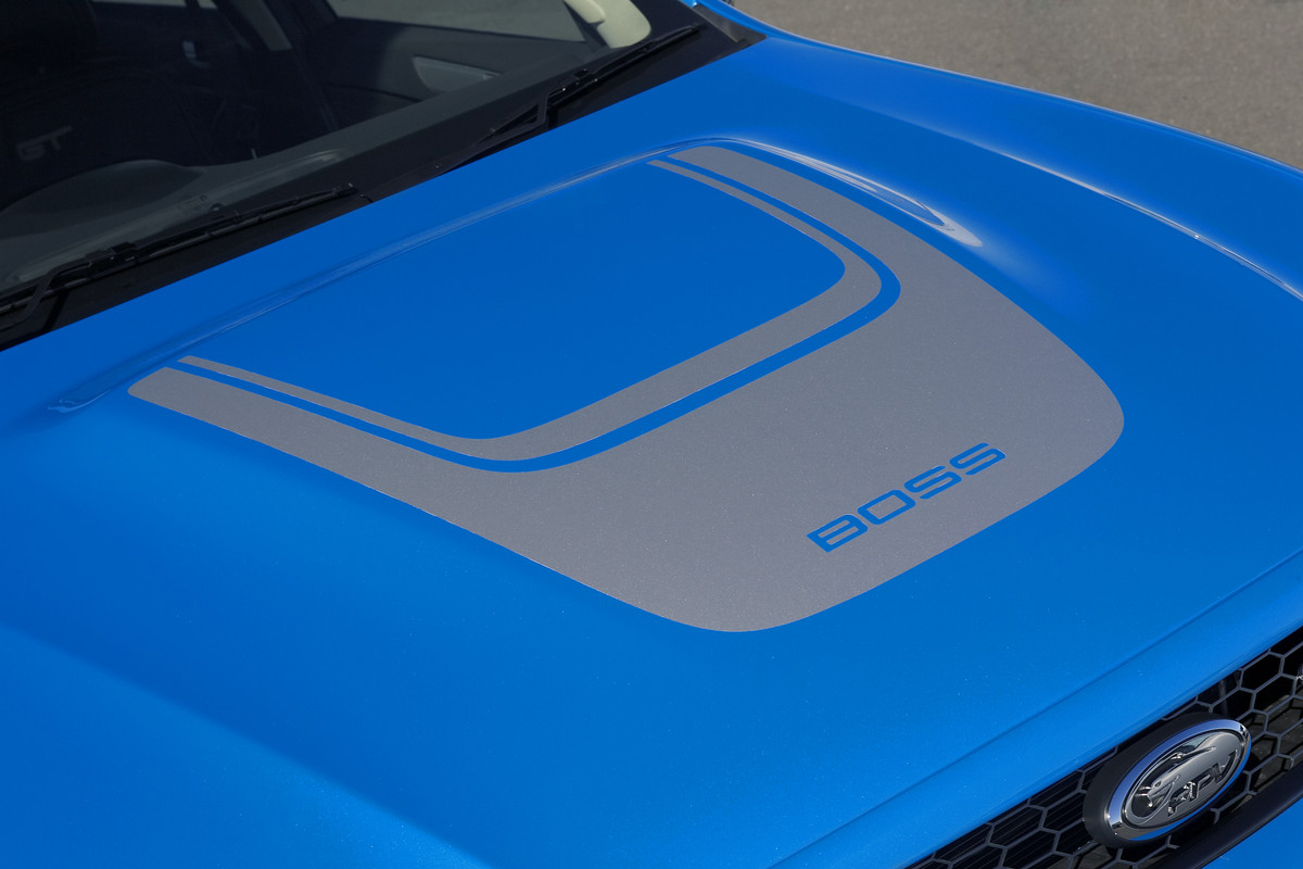 FPV FG GT SHOWN WITH SILVER METALLIC HOOD DECAL Postimages FPV FG GT SHOWN WITH SILVER METALLIC HOOD DECAL Postimages
