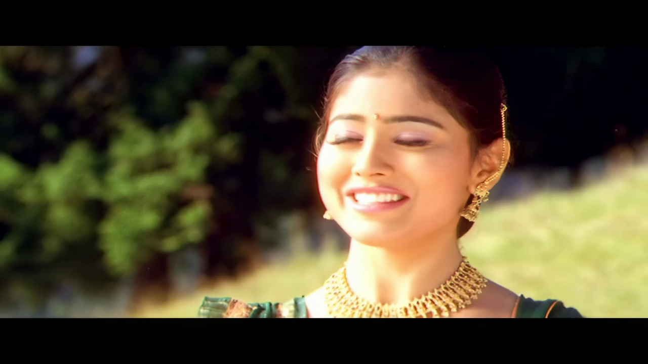 Shriya Hai Hai 4 K Song from Chennakesava Reddy2025 05 02 13 10 41 641 43 — Postimages
