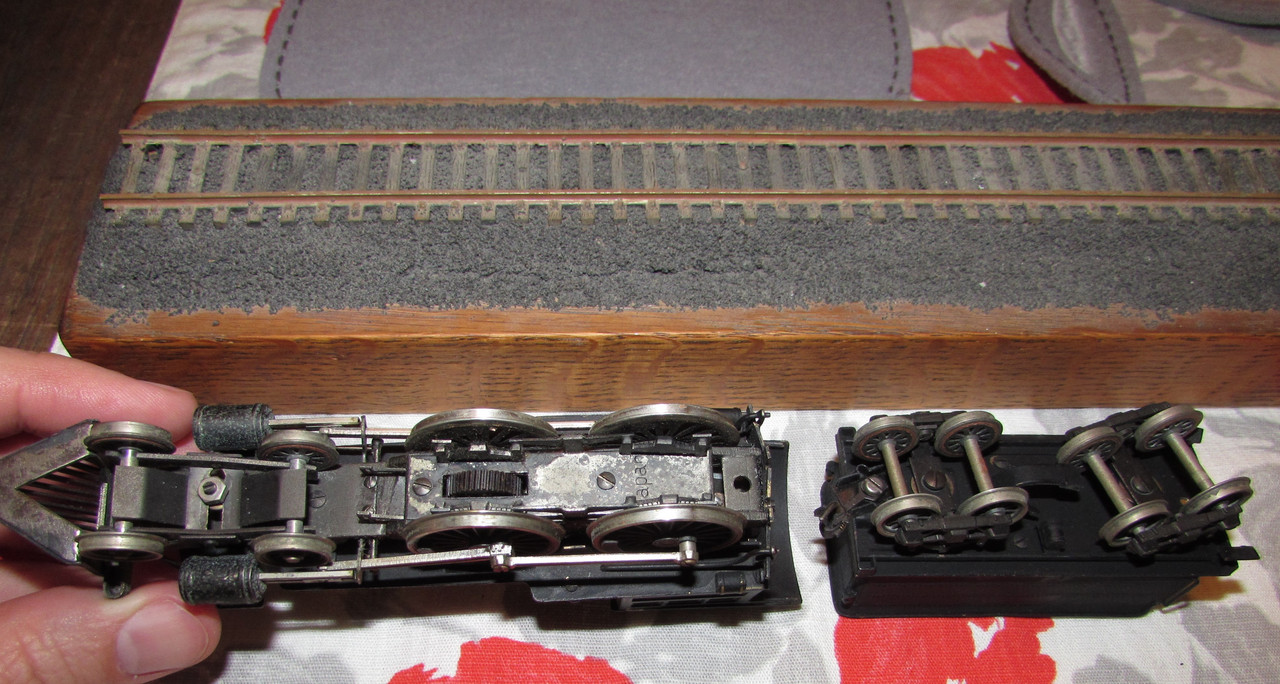 Help Identifying this HO Model Train, Please - General Discussion (Model Railroader) - Trains ...