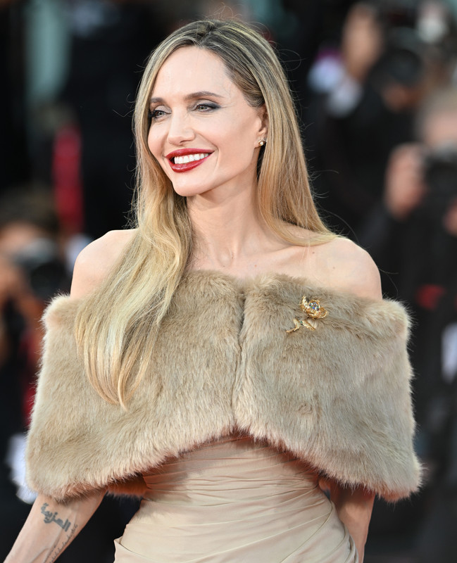 11 (144) — Postimages