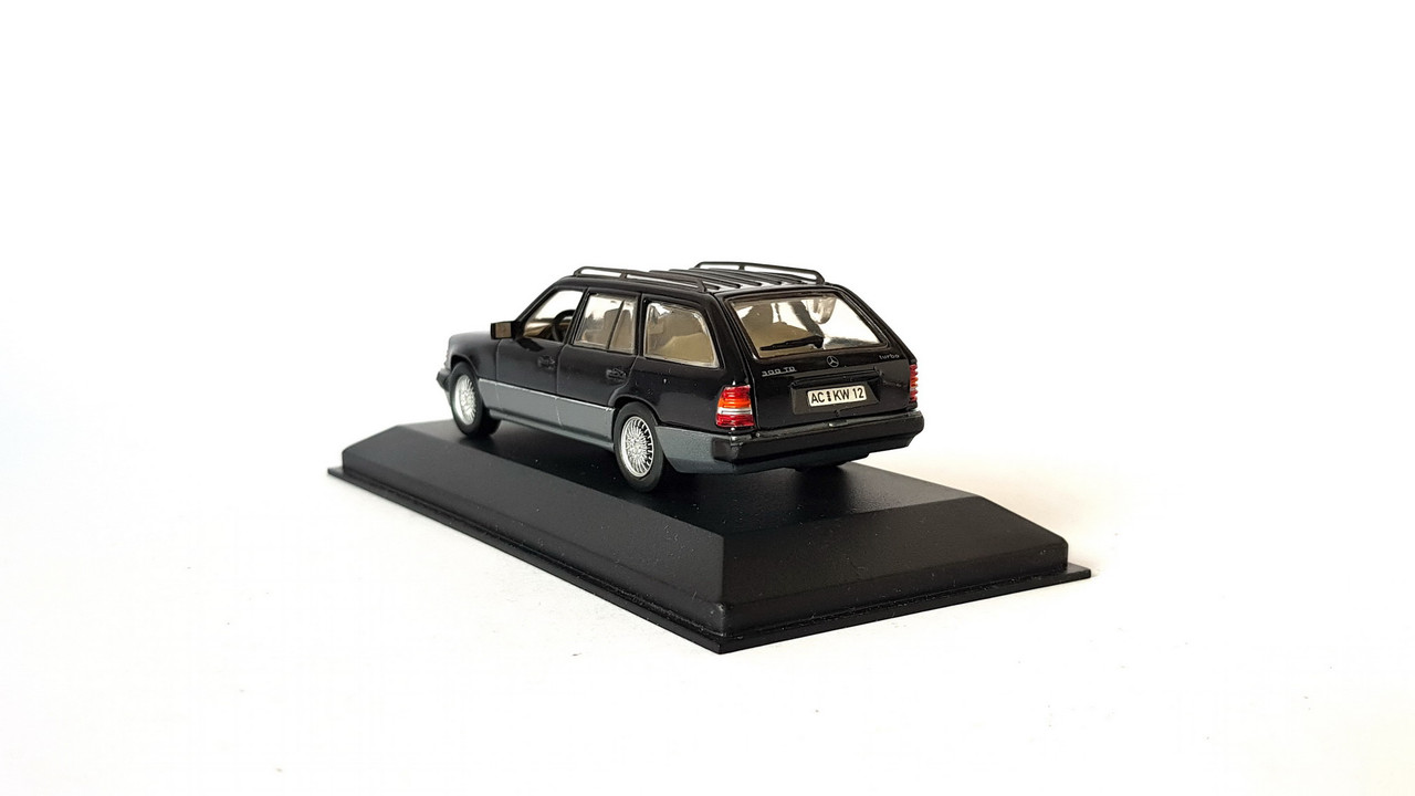 165114 resize — Postimages