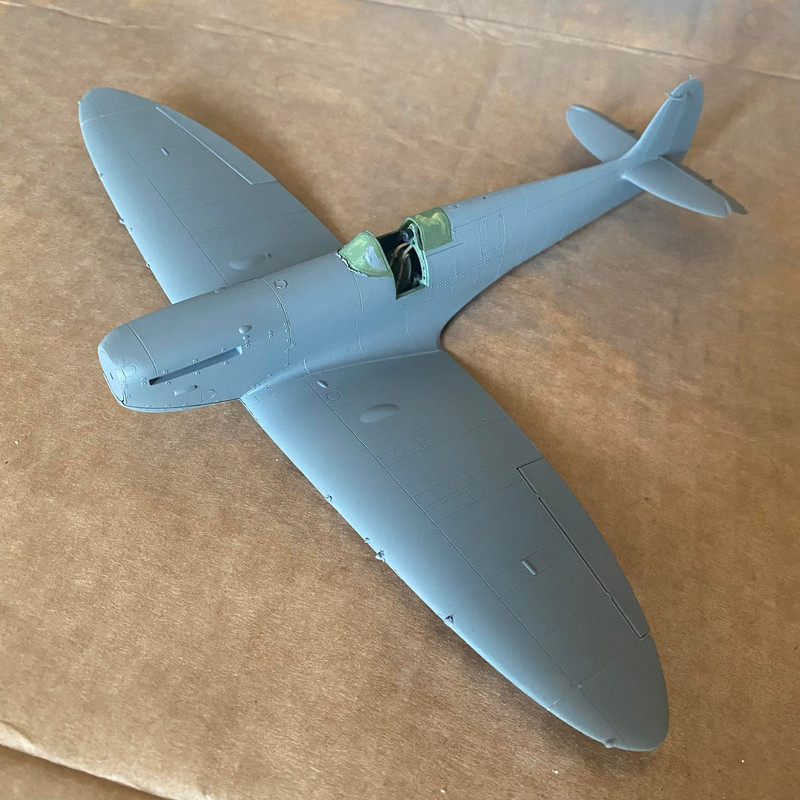 "Red 19" - Early Spitfire Mk. I, No. 19 Squadron, RAF +++ FINISHED ...