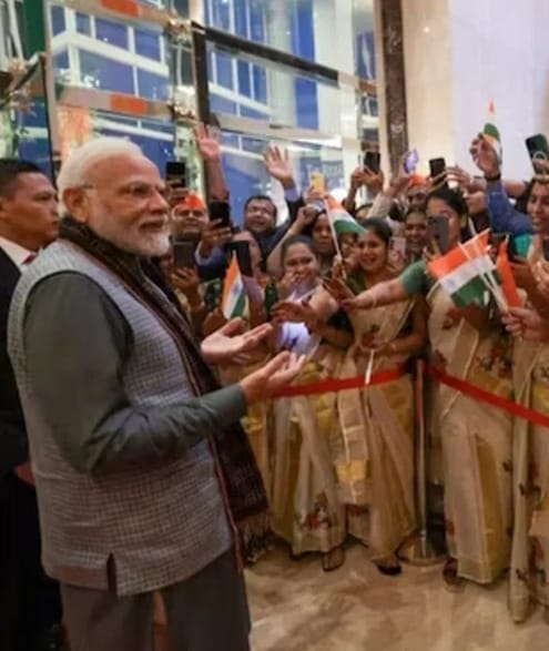 Modi receives grand welcome from NRIs in Jakarta