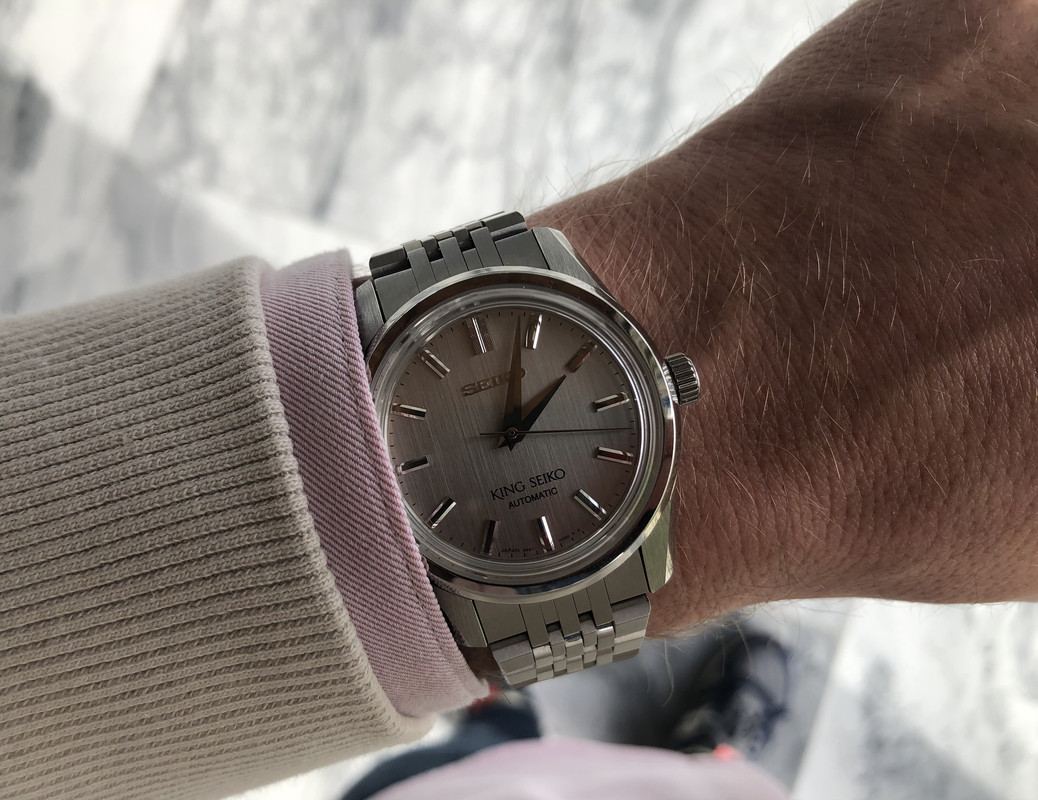 52 F11 D4 C 15 CF 4475 9385 E7 CF6 FEADCDB — Postimages