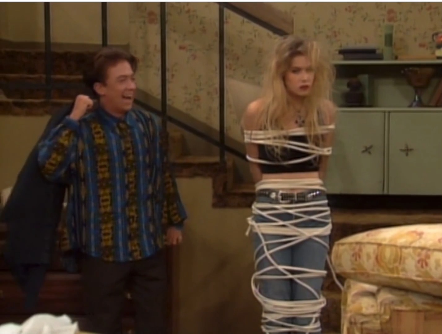 Kelly Bundy Tied Up 2 (1) — Postimages