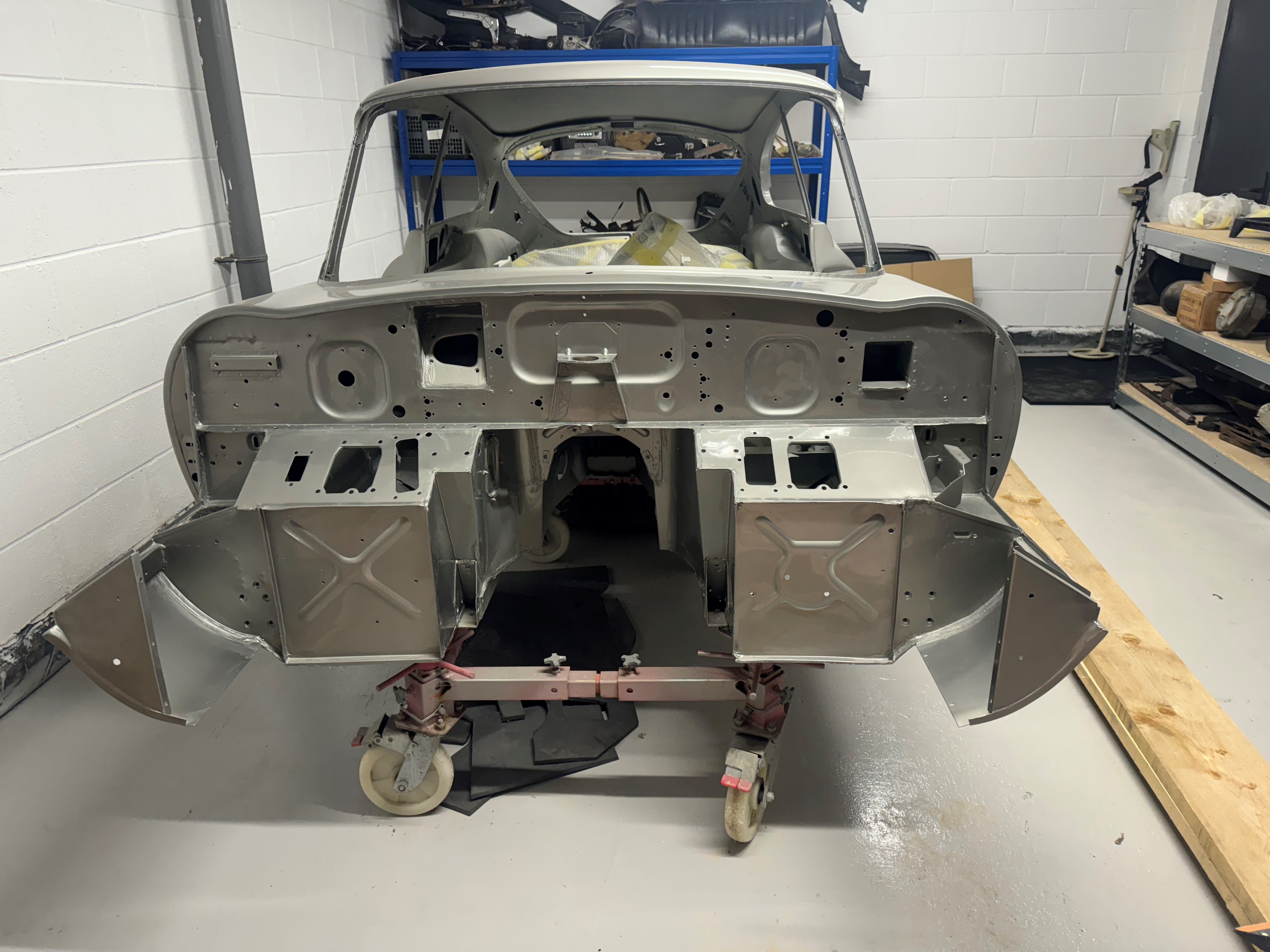 Front Frame 2 — Postimages