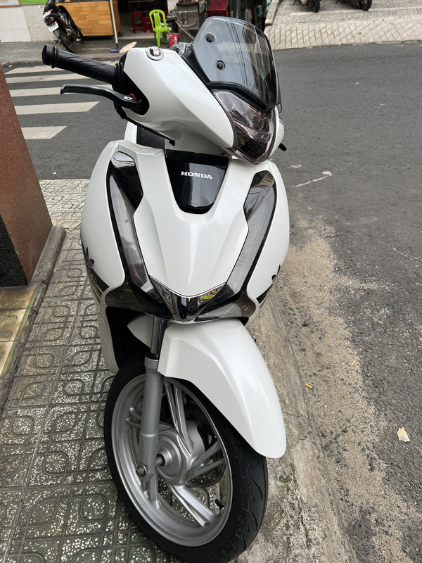 EFAAFD85 4 DAE 407 D B490 99089 EB2 E517 — Postimages