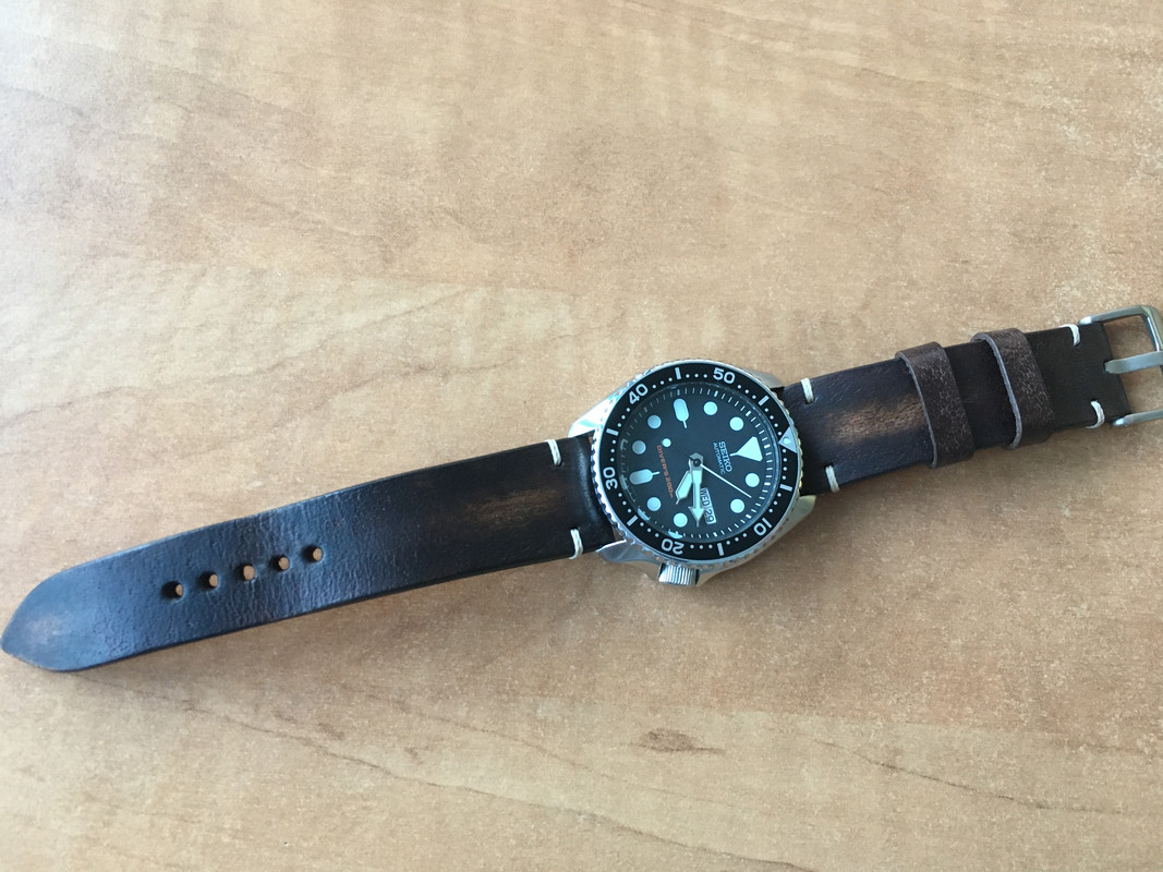 0 B9 FFF03 CCAF 4719 9371 42 EE973590 D4 — Postimages