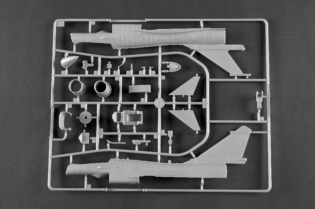 1/72 - Chengdu J-10 Vigorous Dragon by Trumpeter - J-10A/B/C/S released - J-10CE in 2025 ? - The ...
