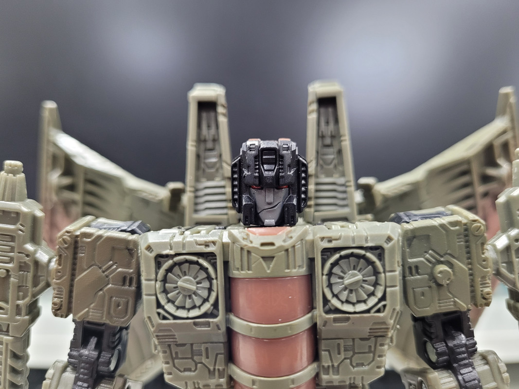 Netflix Decepticon Sparkless Seeker 8 — Postimages