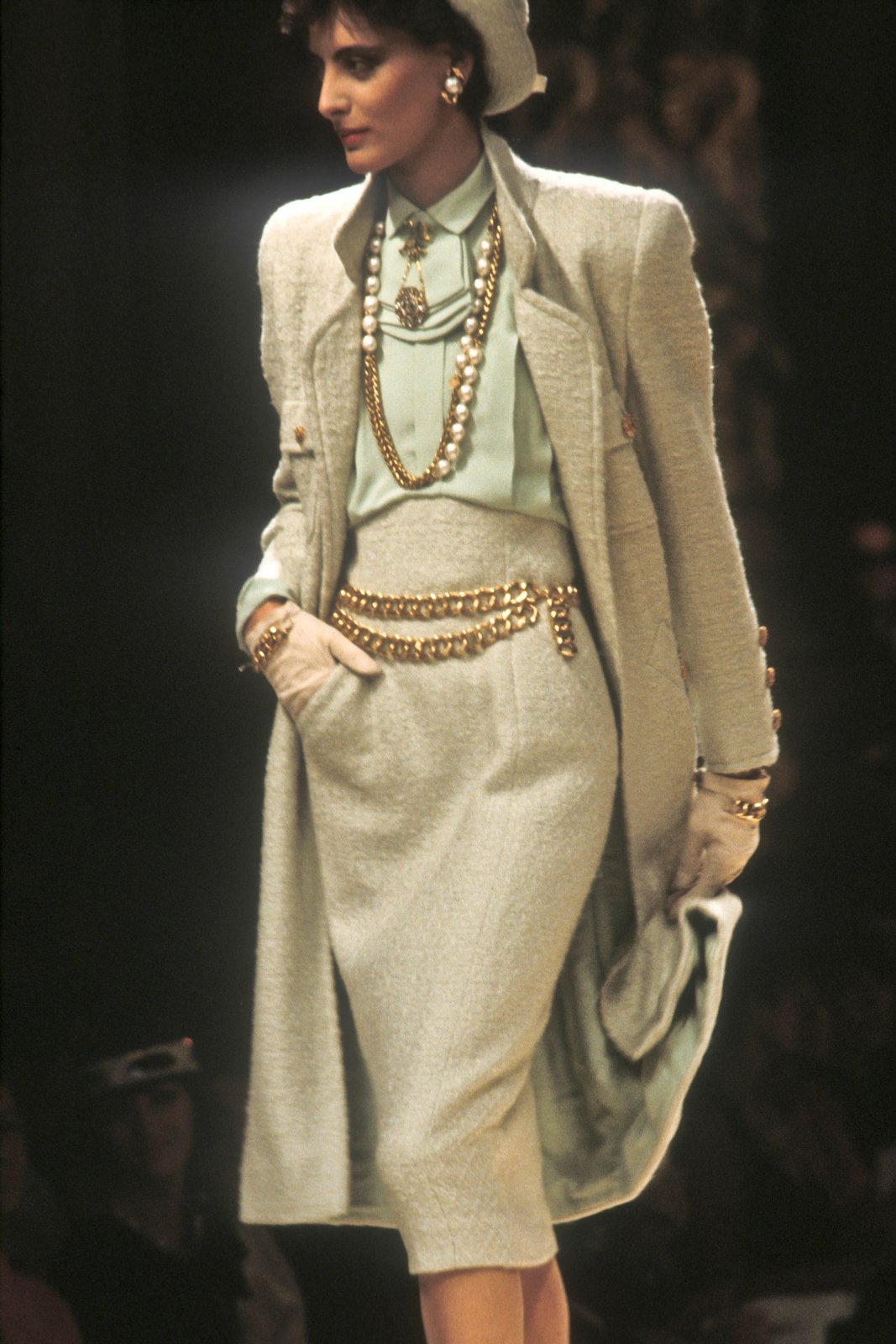 Fashion Classic: CHANEL Haute Couture Fall/Winter 1984 | Lipstick Alley