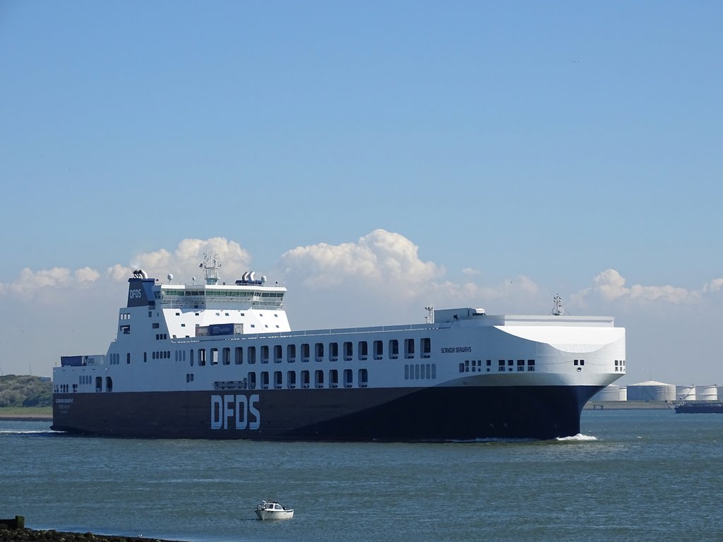 Spotten in De Hoek. - Pagina 588 - SCHEEPVAART FORUM